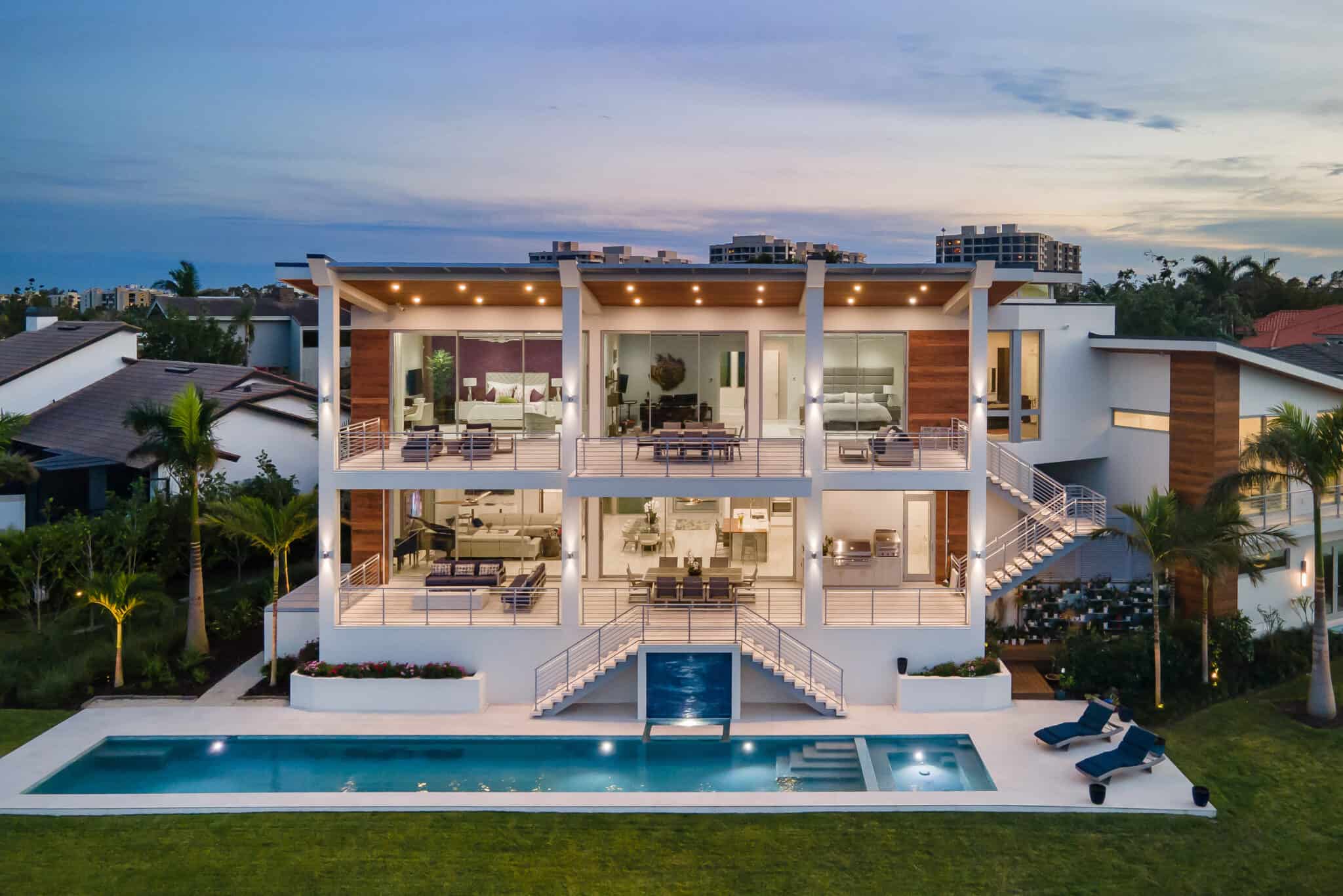 How to Customize a Pool with Stunning Glass Mosaics - MEC Blog